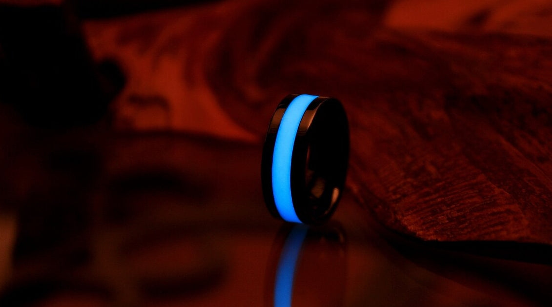 Black Ceramic Ring / Glow in the Dark / Band ring / – PAPILLON9